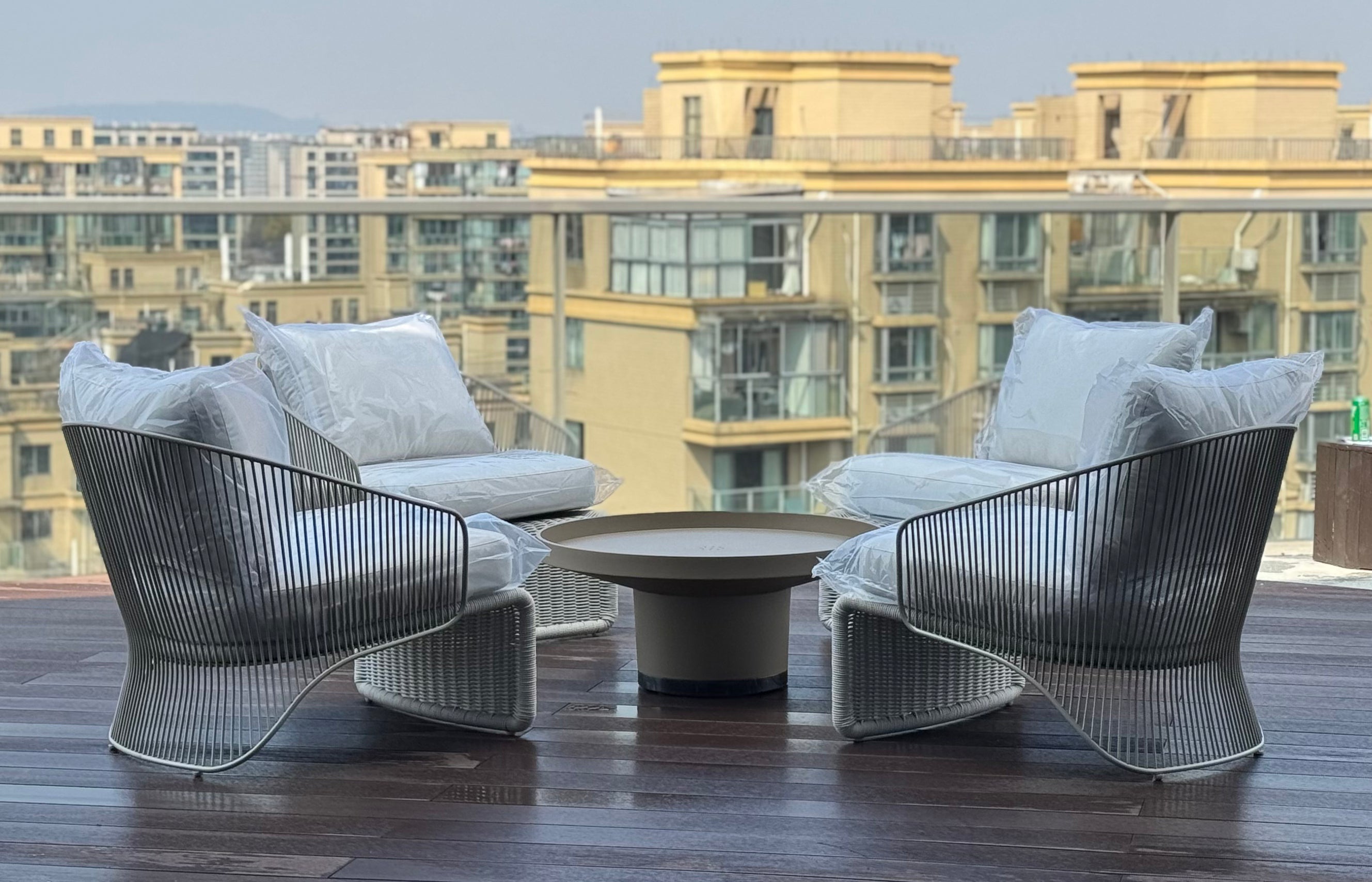 case2-Private club outdoor soft furnishing – WICKER-LINE